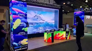 Indoor right-angle LED screens can be flexibly assembled into L-shaped, U-shaped or custom multi-fac
