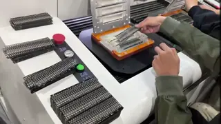 Dual table v-cut PCB separator machine