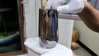 Vacuum coating of glass cups
