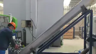 China Durable Plastic Squeezer Machine with 800-1000kg/h Capacity for Crushed Film and PP Woven Bags Featuring Efficient Water Removal for sale