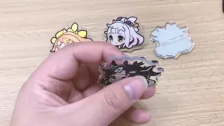 Custom Antique Acrylic Pin Badge – Personalized Cartoon Anime Logo for Hat, Clothes & Brooch