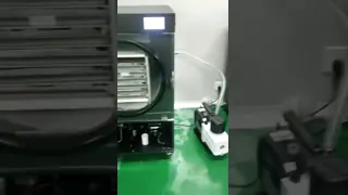 Freeze Dryer Preserves Food Freshness