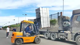 China 1260°C White Ceramic Fiber Textile Fabric Rope Tape Cloth With Stainless Steel Reinforcement for sale