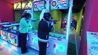 Indoor Adult Simulated Real Gun Shooting Multiplayer Competitive Shooting Game Gallery Arcade Game M