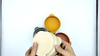 Silicone bowls with suction