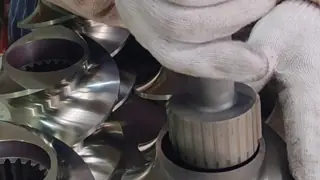 Screw elements inspection one by one