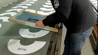 Handmade silk screen printing-2