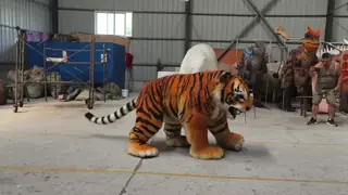 Realistic Animatronic Tiger Costume Wow