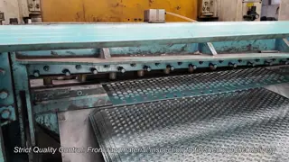 Round Hole Perforated Panel Making