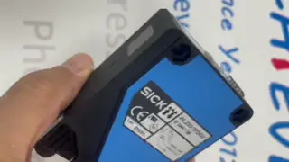 SICK WL280-2P2431 high-performance retroreflective photoelectric sensor