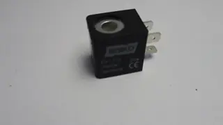 AMISCO EVI7/9 AC110V Solenoid Valve Coil 22mm | 5VA 100% ED IP65 | EVI 7 Series Pneumatic Showcase
