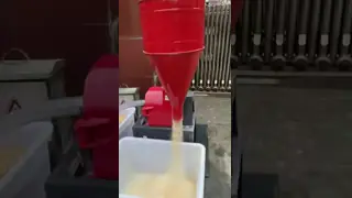 Grain Crusher Grinder Automatic Feeding Efficiency