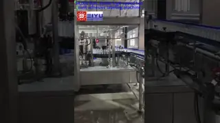 54,000 bottles per hour, stable high-speed hot melt adhesive labeling machine at the customer's site