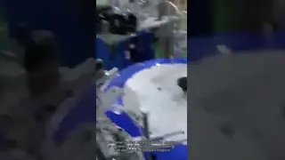 Vertical rotary cartoning machine