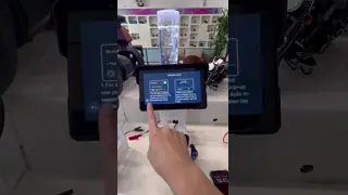 6.25 inch motorcycle Apple CarPlay recorder and radio runs all streaming media apps smoothly