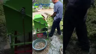 Peanut Picking Machine: Harvest Faster