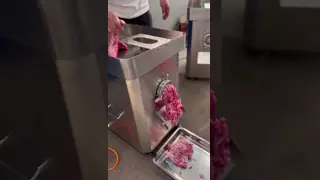 meat mincer machine