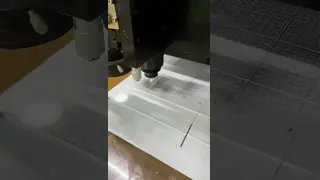 Batch cutting of 1.5mm sapphire glass into small irregular square pieces
