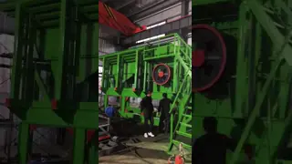 Mobile crushing station