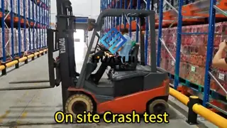 Flexible safety barrier traffic barrier