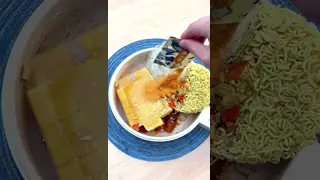Vermicelli, noodles, vegetable and egg