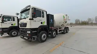 Electric concrete mixer truck