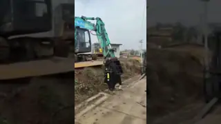 #constructionequipment #drillingequipment #workingrigs #earthauger #factory #machine  #wood