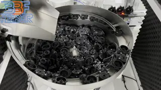 Automotive Plastic Parts Vibratory Bowl Feeder CE Custom Precision Stainless Steel