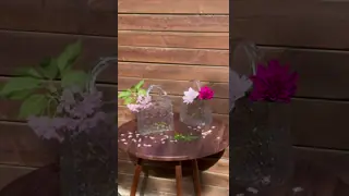 Hand-Blown Diamond Pattern Glass Handbag Vase - Versatile Decorative Centerpiece for Home & Wedding