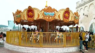 24-Seat Luxury Carousel