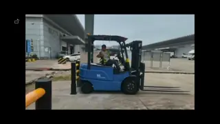 Flexible Anti Crash Safety Flexible Traffic Anti-Collision Barriers Warehouse Protector System