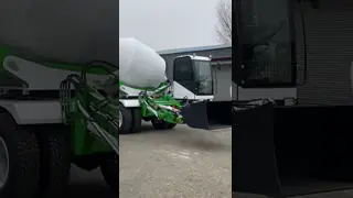 Introduce 85KW 3.5CBM New Design Self Loading Concrete Mixer Truck For You