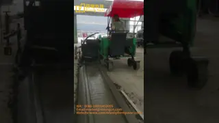 Customer training on small slipform machines