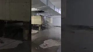 Dual frequency conversion crawler wire saw