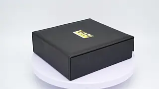 Flip-Top Perfume Storage Box – Elegant Case for Daily Fragrance Keeping