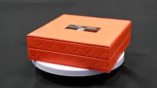 Elegant Perfume Display Box, High-Grade Organizer for Fragrance Collection and Home Decoration