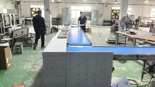 Conveyor belt for tableware recycling assembly line