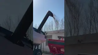 Seven Cubic Meter Stainless Steel Farm Grain Transport Truck For Agricultural Work
