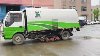 Street cleaning truck