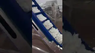 Automatic 51g Cotton Vertical Packaging Machine Automatic VFFS Packaging Machine
