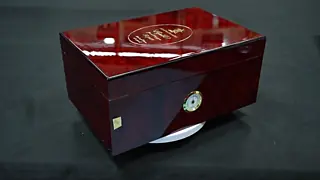 Premium Red Wine Gift Box, Elegant High-Grade Protective Case for Festival Gifting & Wine Display