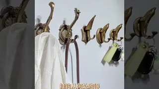 Cross border foreign trade kitchen bathroom door with small hole free hooks on the wall behind the d