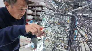 Crafting thin wire frames for Chinese lanterns