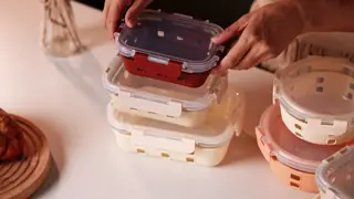 glass containers with pp lid and silicone sleeve