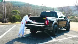 Pickup truck roll cover