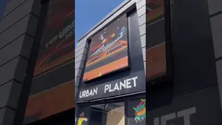 Outdoor small pixel pitch, exceptional visual performance.