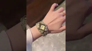 Luxury Rhombus Full Diamond Bangle Watch for Women Shiny Rhinestone Ladies Quartz Wristwatch Display