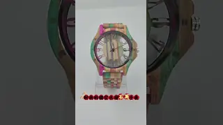 Fashion Hollow Colorful Bamboo Wood Men Quartz Watch Showcase
