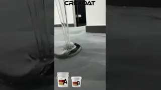 Directly applying artistic floor paint, the old floor is 