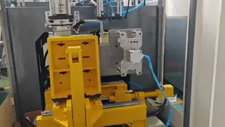 Efficient Milk Bottle Blow Molding Machine